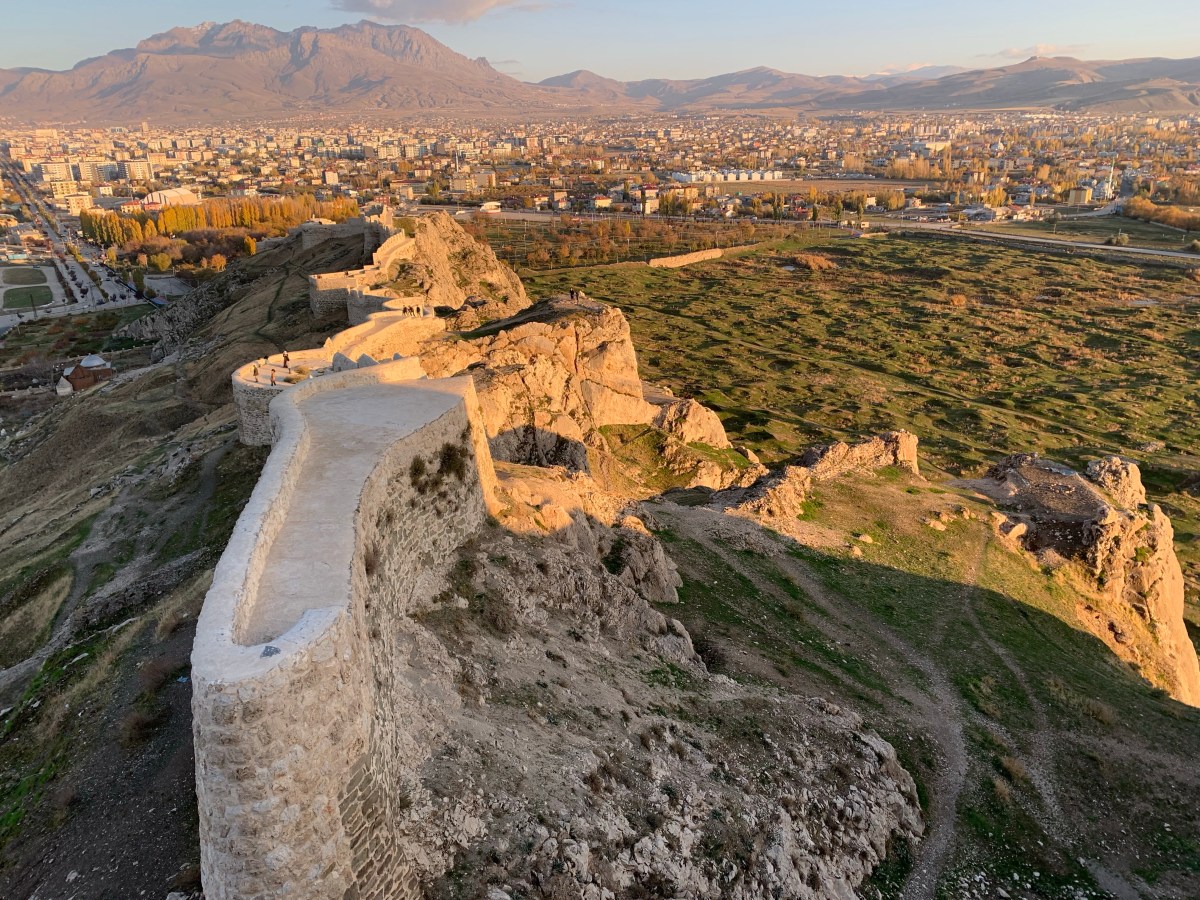 Van Turkey | เมืองวาน เที่ยวตุรกีด้วยตัวเอง – Nim Journey